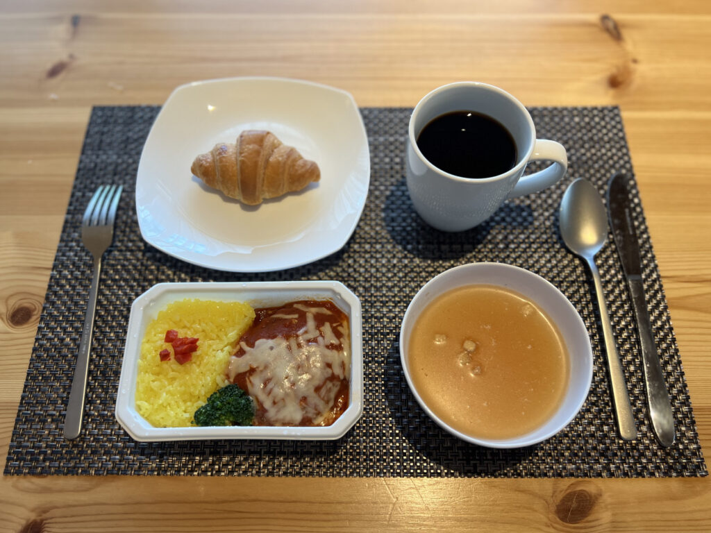 Villa Muse Okinawa Breakfast set. 憧れの機内食を朝食で。 - Villa Muse Okinawa